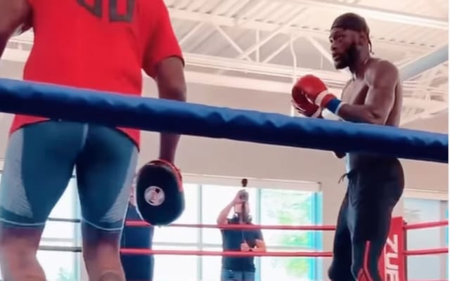 Deontay Wilder next fight: WATCH: Deontay Wilder smashes the pads while ...