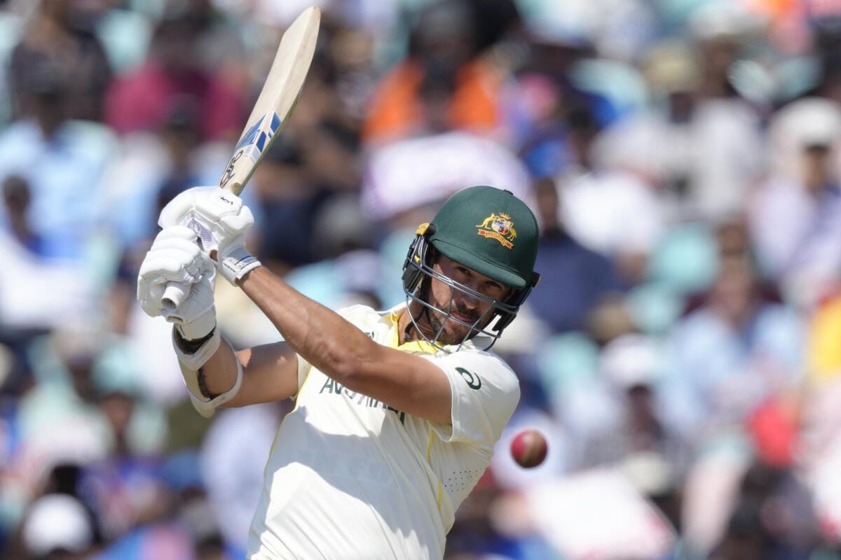 (Watch) Mitchell Starc's wife Alyssa Healy spotted at the stands during ...