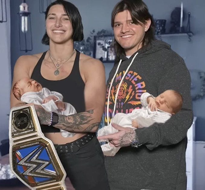 WWE: 26-year-old WWE Superstar reacts to Father's Day message from Rhea ...