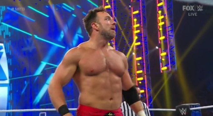 [Watch] LA Knight attacked backstage, huge brawl breaks out after SmackDown