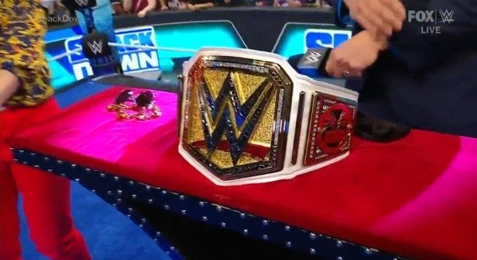 "It’s the female version of Roman’s belt" - Fans react to Asuka's new ...