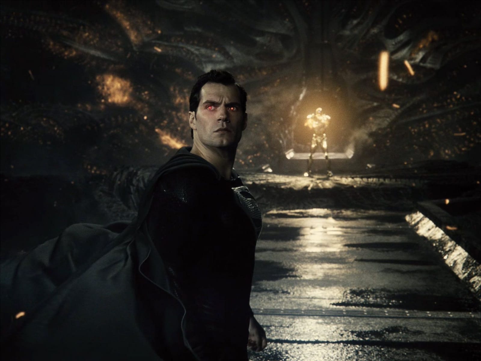 New clip from The Flash spotlights Henry Cavill's Superman in a special ...