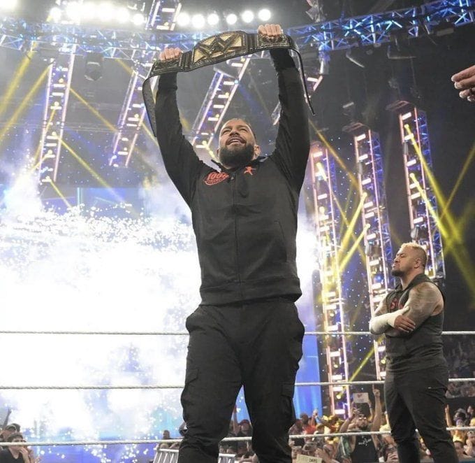 "It's over for Roman" - Fans react to Roman Reigns' upcoming title ...