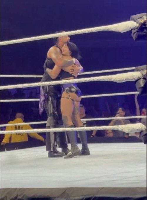 Rhea Ripley has a one-word reply to a fan's comment about her embracing a Judgment Day member