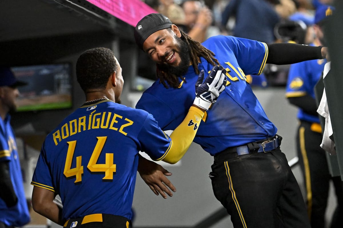 What happened to JP Crawford? Mariners shortstop pulled early from game ...