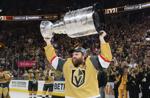 "Phil Kessel needs to donate his body to science" - Paul Bissonnette ...