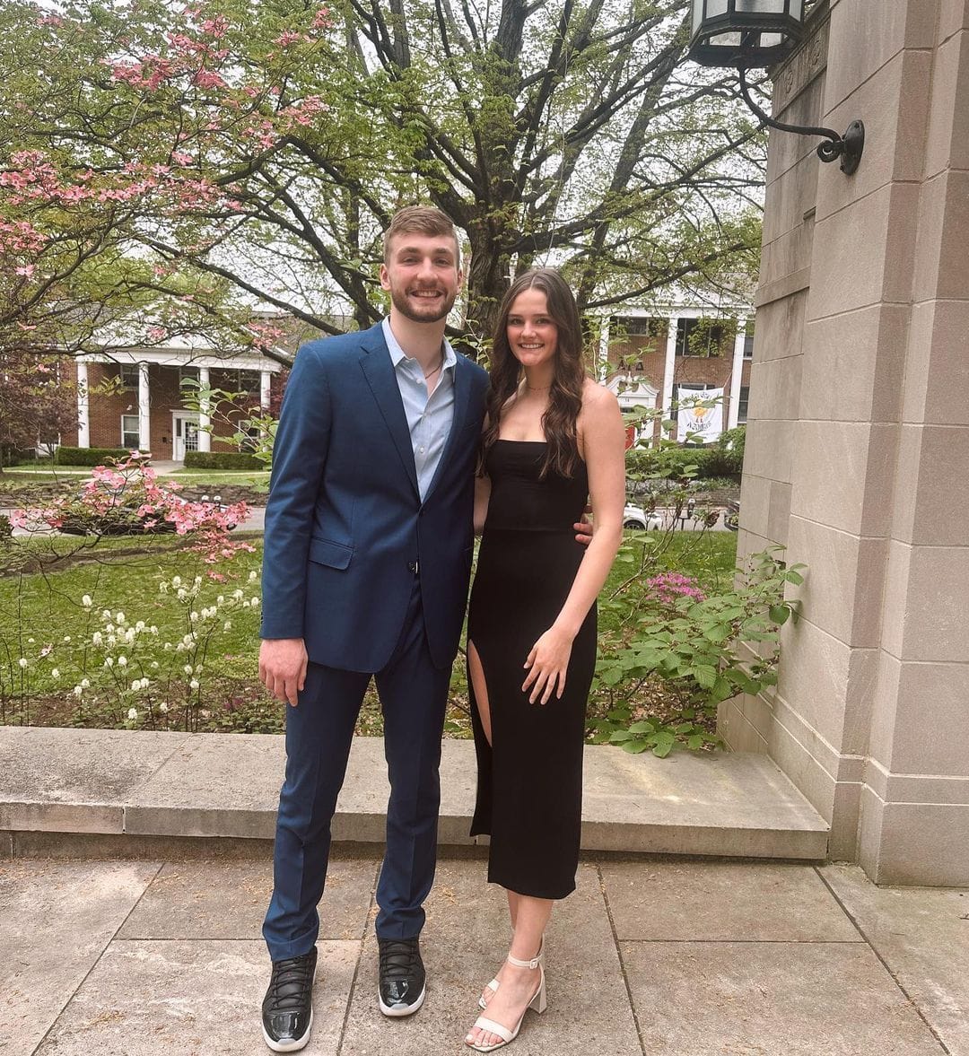 Who is AJ Clayton's girlfriend, Elizabeth Hoerlein?