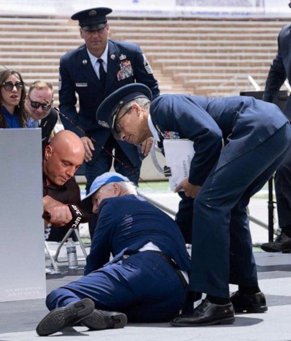 Joe Rogan meme: Where does the viral Joe Rogan, D.C., and Jon Anik meme ...