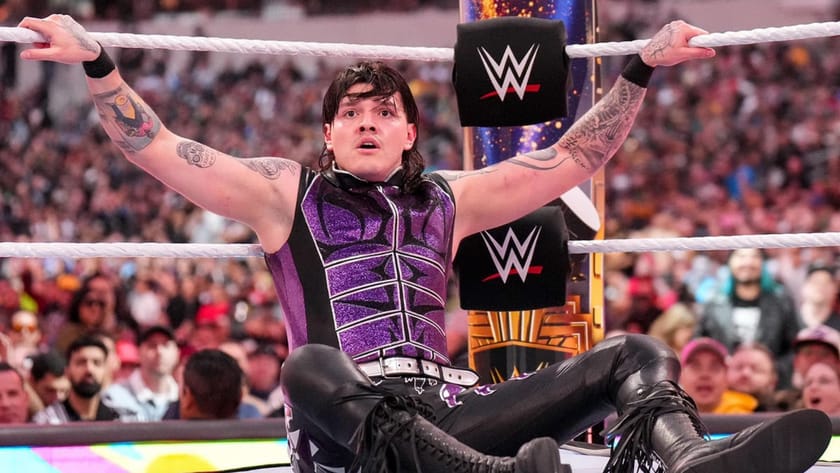 Why do WWE fans boo Dominik Mysterio so much?