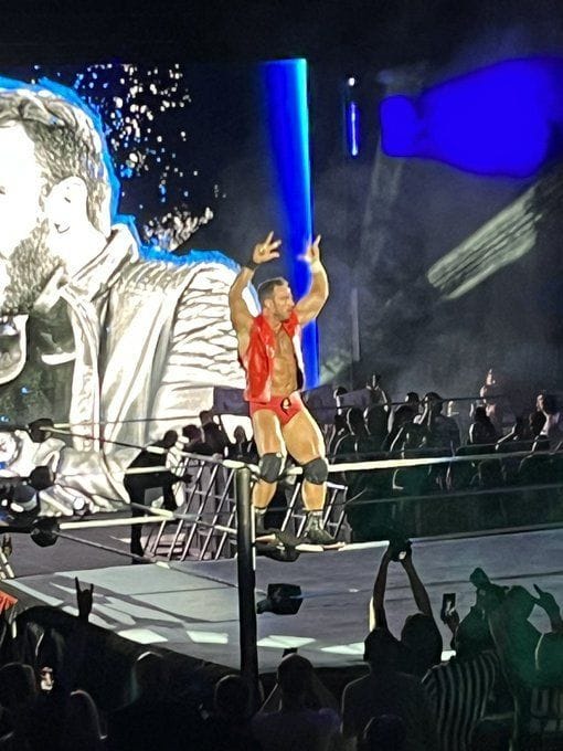 WWE Live Event Results - Surprise debut, The Usos lose in huge main ...