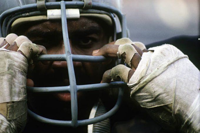 Why was Bob Brown called 'The Boomer?' Former Eagles OT's nickname explored