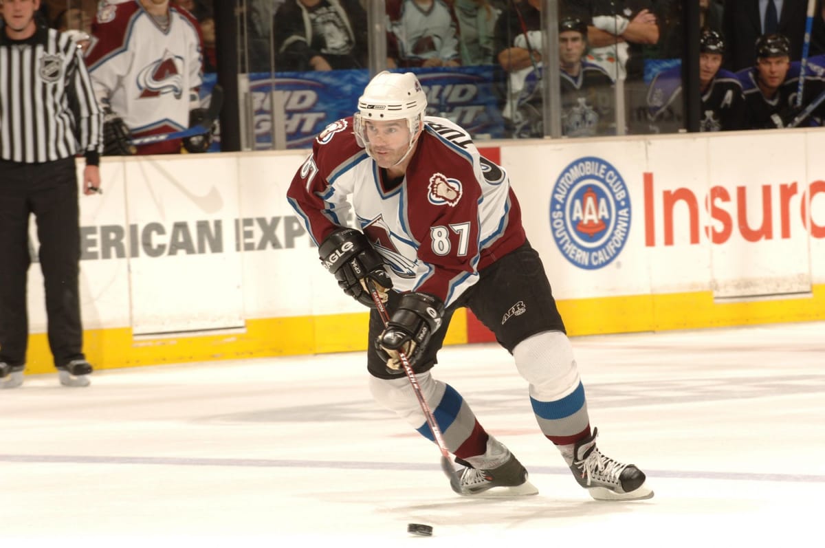 WATCH: Dale Hunter's infamous cheapshot at Pierre Turgeon deserves a ...