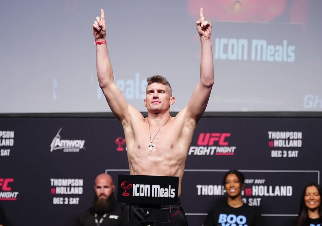 What karate does Stephen Thompson do?
