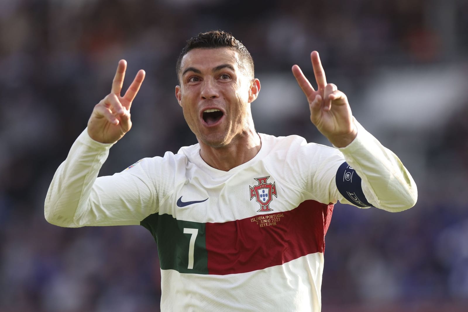 5 footballers with the most Guinness World Records