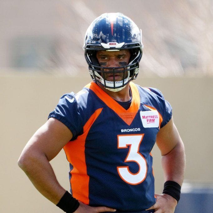 Russell Wilson gets trolled by fans after Broncos QB shows off physique ...