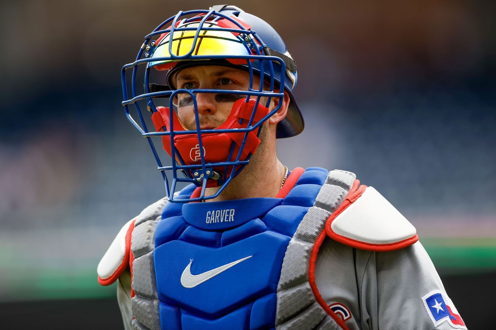 What happened to Jonah Heim? Rangers catcher exits game vs Astros early