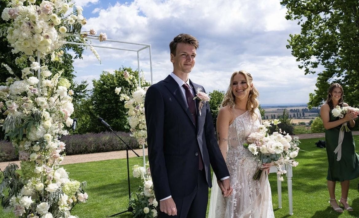 Who is Marketa Vondrousova's Husband? Meet Stepan Simek: His Age, Net ...