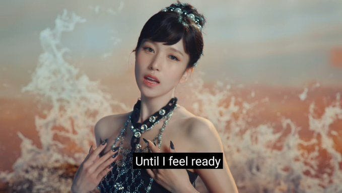 "Deserves to be in museum": TWICE's MISAMO’s artistic Do Not Touch MV ...