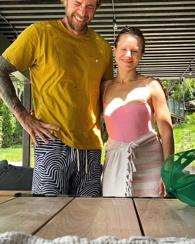 Who is Kristen Bell married to?