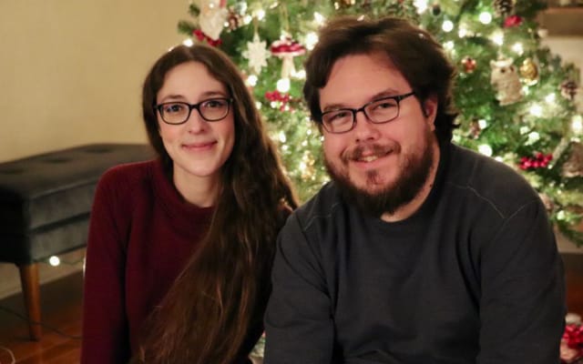 Popular YouTuber Videogamedunkey and his wife Leahbee reveal they're ...