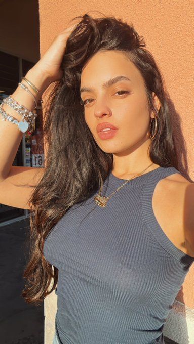 "Desperate to get the MMA fans to f*p" - Nina-Marie Daniele's 'hungry ...