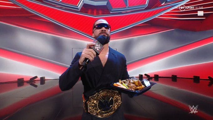"When you get hungry & gotta open the show" - WWE Universe in splits ...