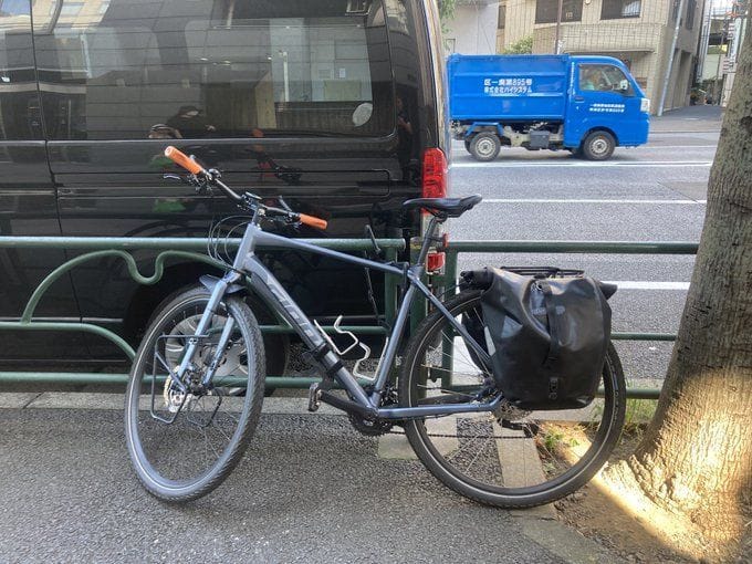 "Now I have a new bike" - Twitch streamer Robcdee gets a free bike from ...