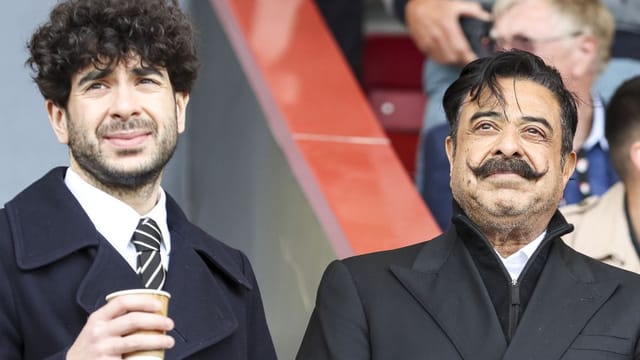 "How about if your father was doing that spot?" - WWE legend slams Tony ...