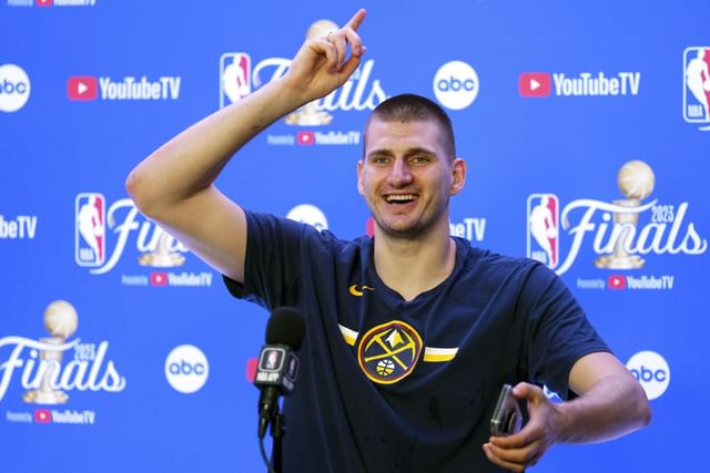 Watch - Nikola Jokic shows why he has the best IQ with this genius play