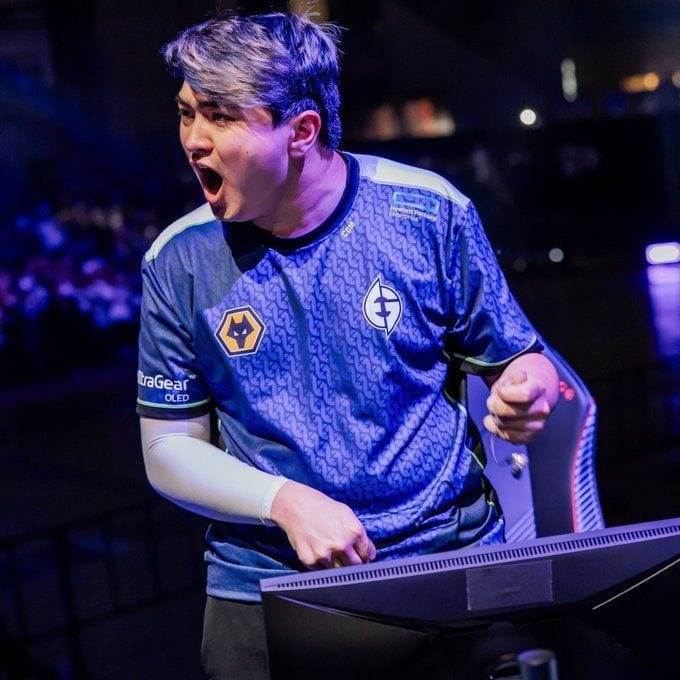 C0M Valorant settings (2023): Crosshair, configuration, keybinds, sensitivity, and more