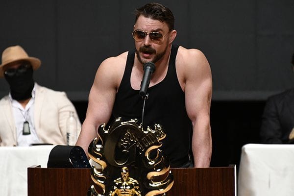 "Even when you got fuc*ing Sasha Banks money" - Bullet Club member ...