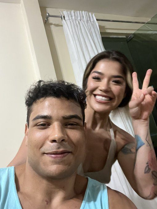 Paulo Costa: "Ortega to 185 confirmed?" - Fans lose it as Tracy Cortez poses with Paulo Costa ...