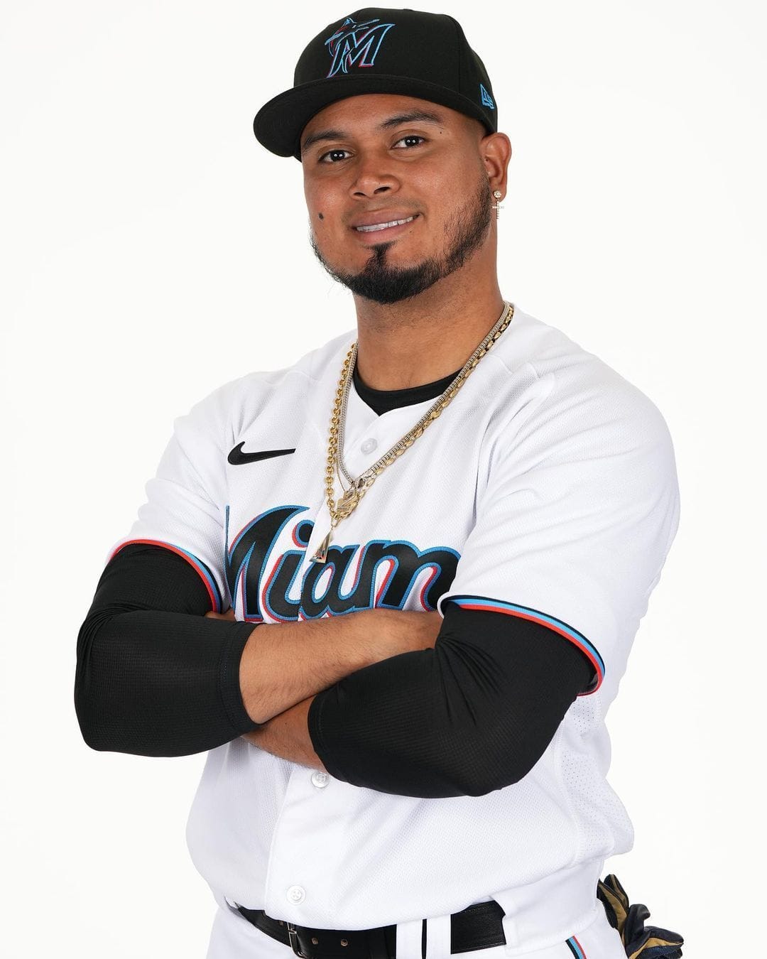 How much is Luis Arraez’s salary? | Contract History and Career ...