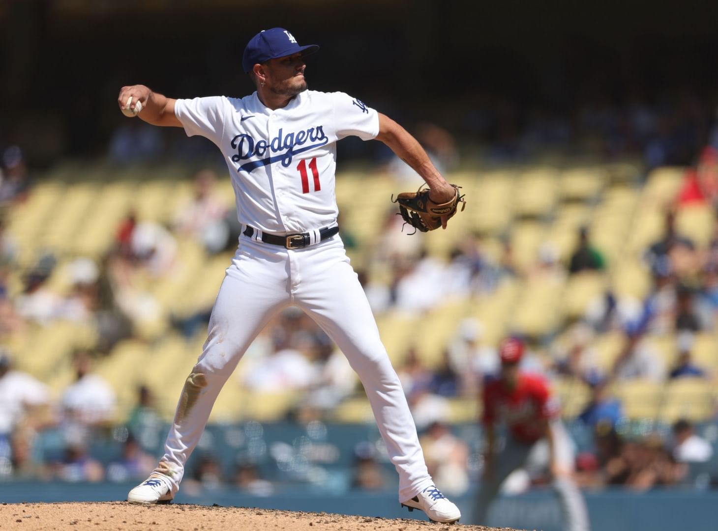 WATCH: Dodgers shortstop Miguel Rojas makes his pitching debut vs Reds
