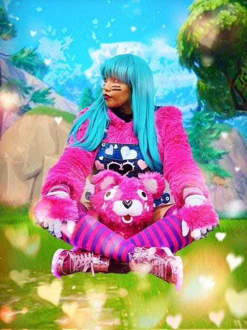 Fortnite cosplayer turns into Syd in impeccable makeover