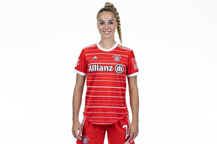 Meet Giulia Gwinn, Germany women’s team star who reportedly turned down ...