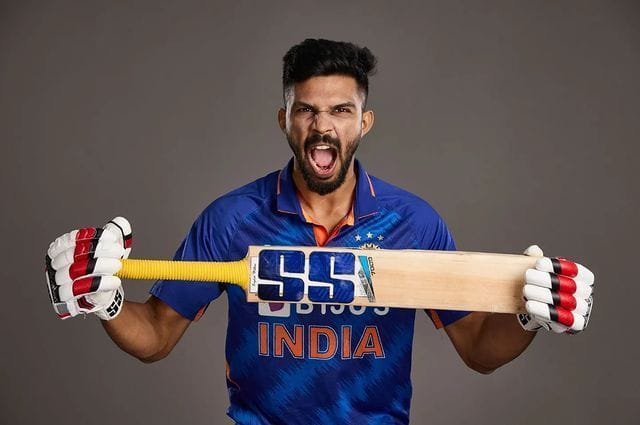 "Lord Rinku has finally arrived!"- Fans erupt as Rinku Singh, Jitesh ...