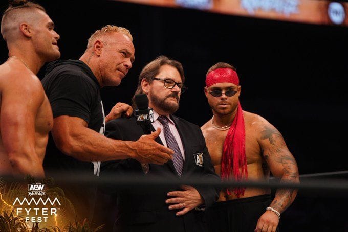 "REAL MEN CRIED DURING THIS" - Twitter erupts after WWE veteran leaves ...