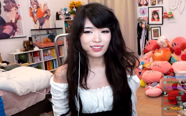 "This guy is older than my dad!" - Emiru recounts the "weirdest ...