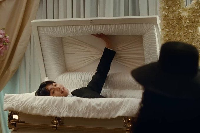 "Saving it for when ur time comes": Fans react hilariously as the ...