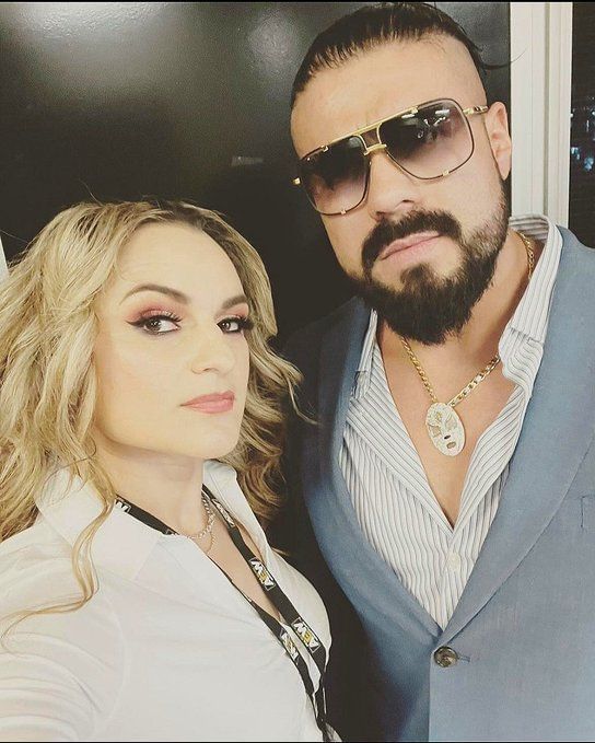 Female AEW star asks Andrade to cover up his body after he shares an ...