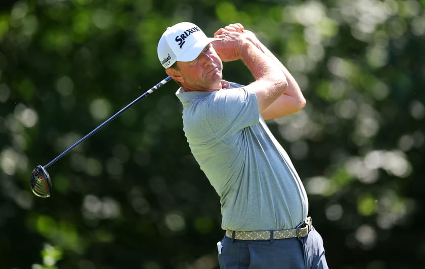 Lucas Glover's transition to a long putter proves beneficial