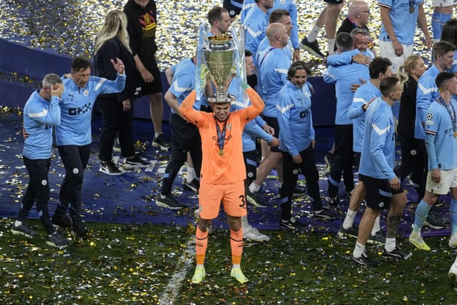 5 footballers with the most Guinness World Records