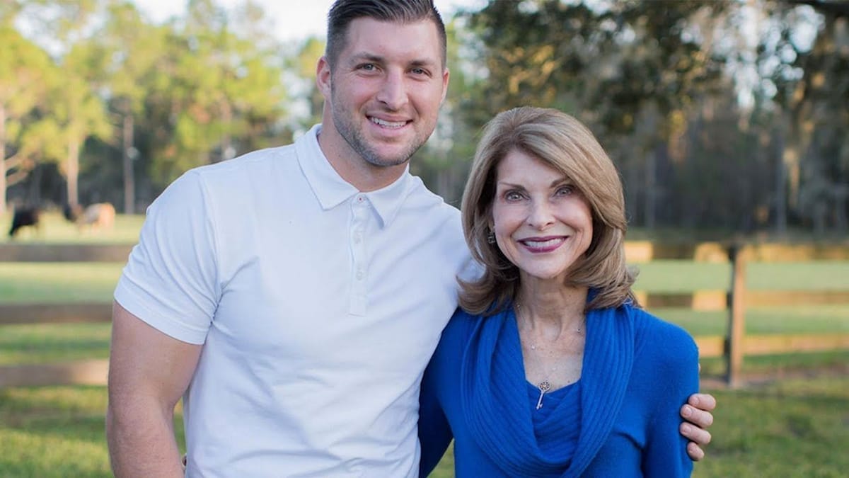 Who are Tim Tebow's parents, Pamela and Robert? A sneak peek into the ...