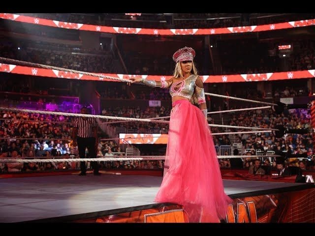 Current champion sends uncertain message after being handed a new ...