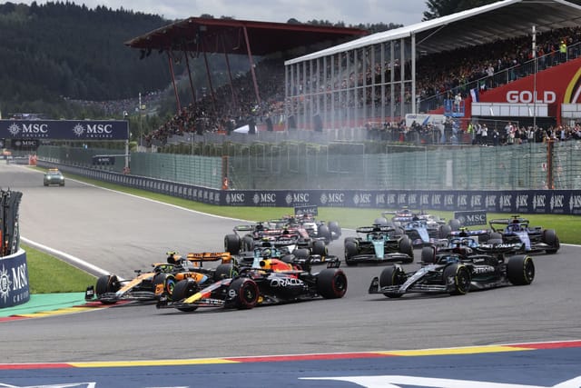 Top 5 F1 drivers with the longest active points scoring streak