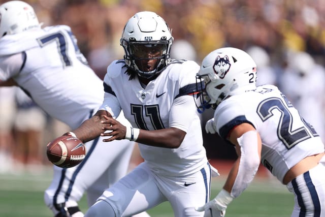 Who is the UConn starting QB in 2023? Exploring the Huskies QB depth ...