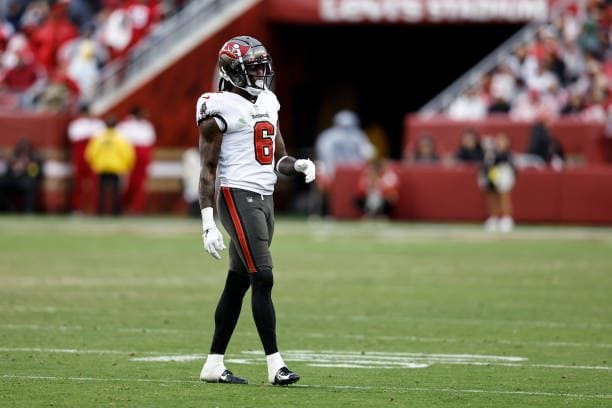 How Tall Is Julio Jones? | Julio Jones' Height Revealed