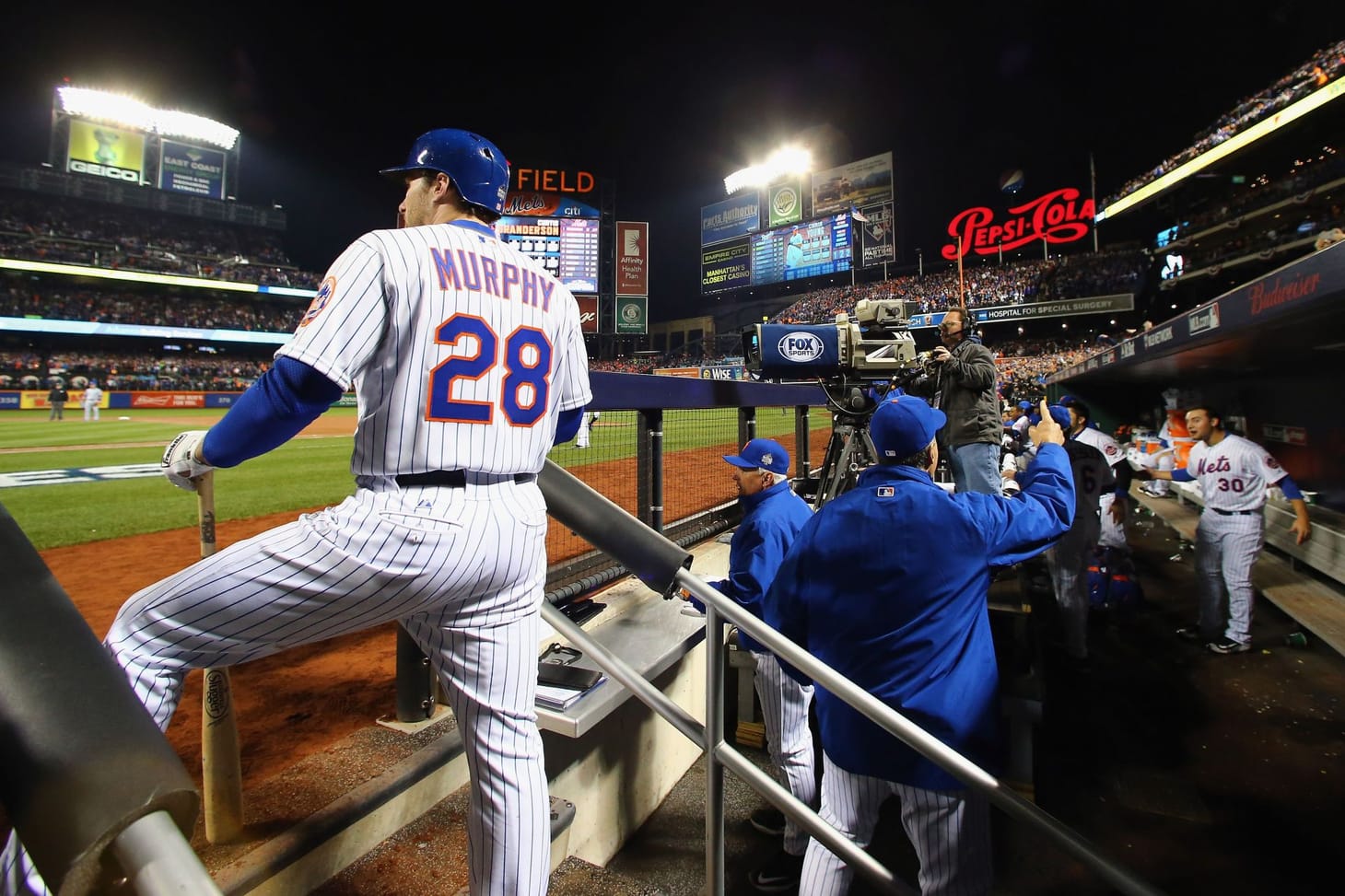 New York Mets fans react as former slugger Daniel Murphy officially ...