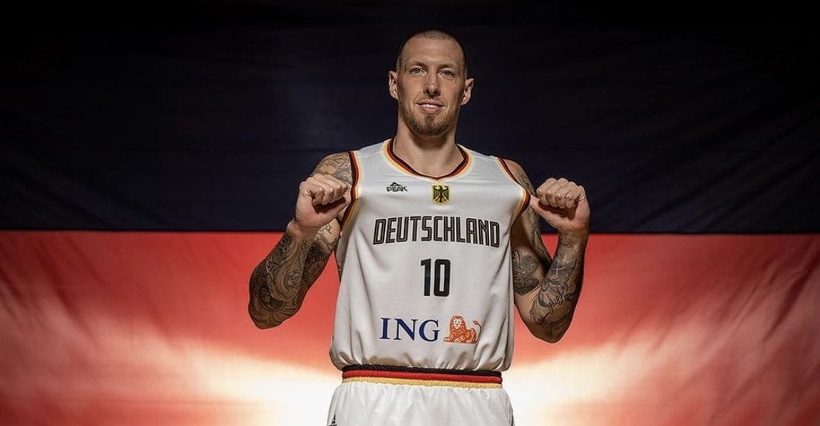 How tall is Daniel Theis? | Daniel Theis Height Revealed